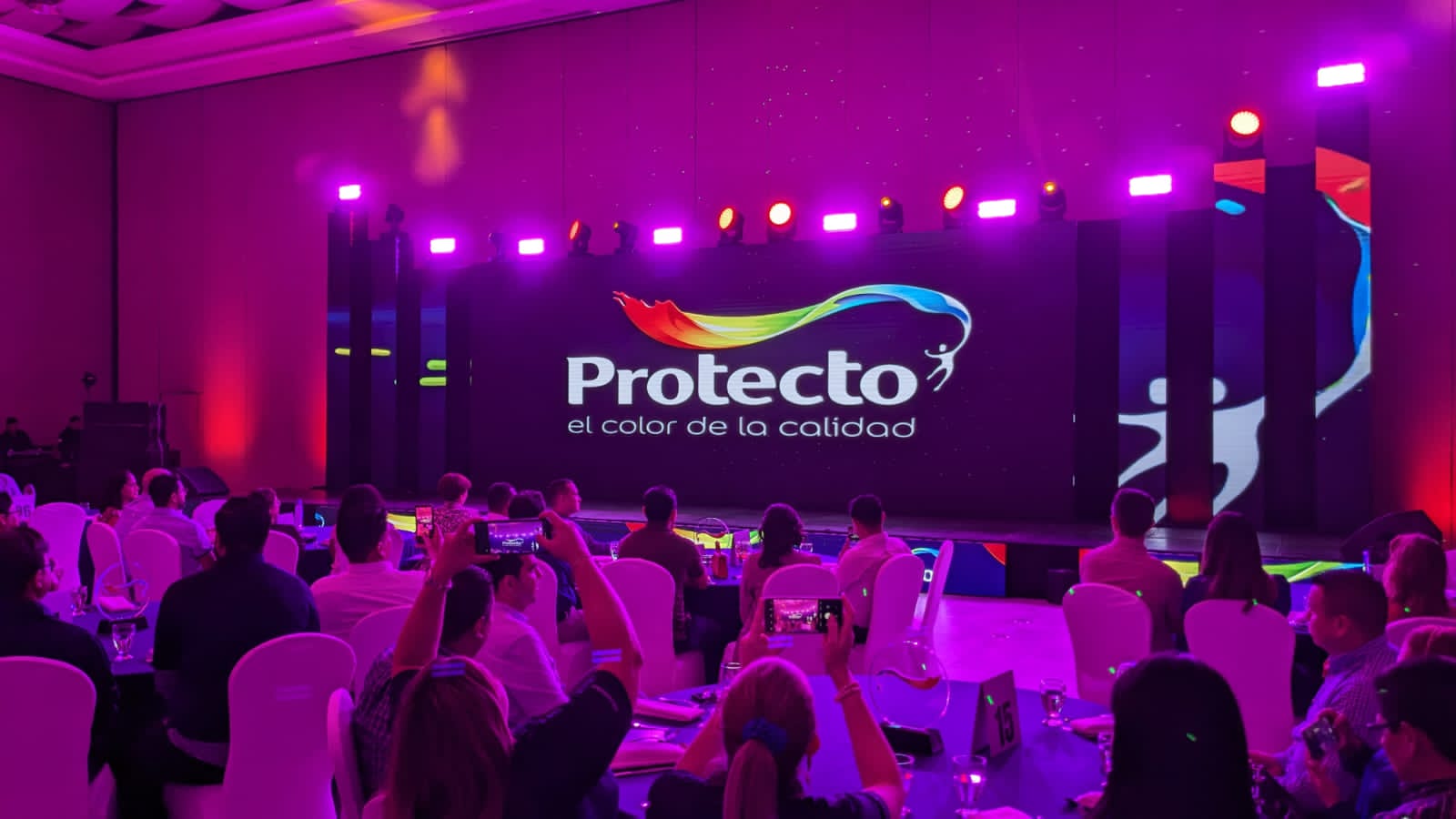 Protecto evoluciona e integra su imagen a las marcas de AkzoNobel en el ...